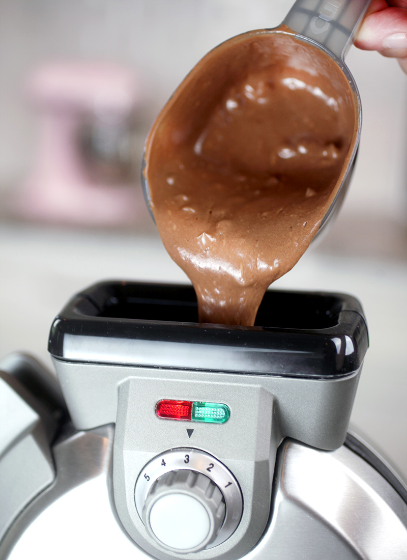 Waffle Wedge Sundaes - Bakerella