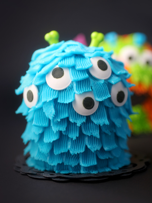 Mini Monster | Bakerella