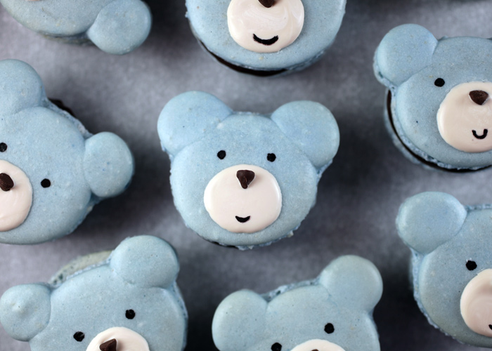 Beary cute macarons - Bakerella