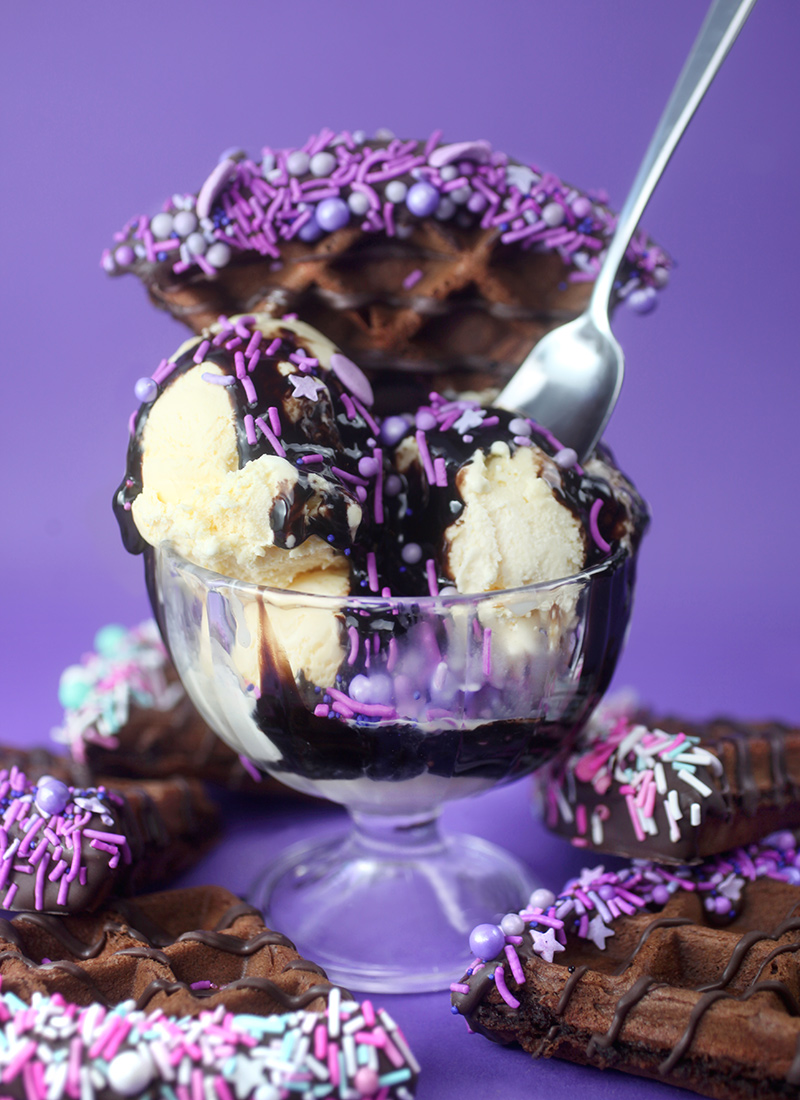 Waffle Wedge Sundaes | Bakerella