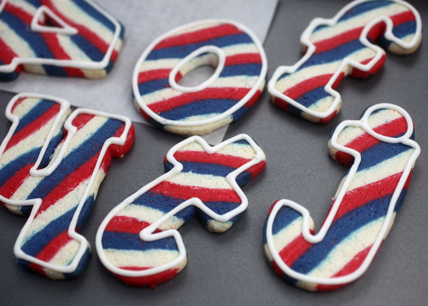 Stars and Stripes Sugar Cookies | Bakerella