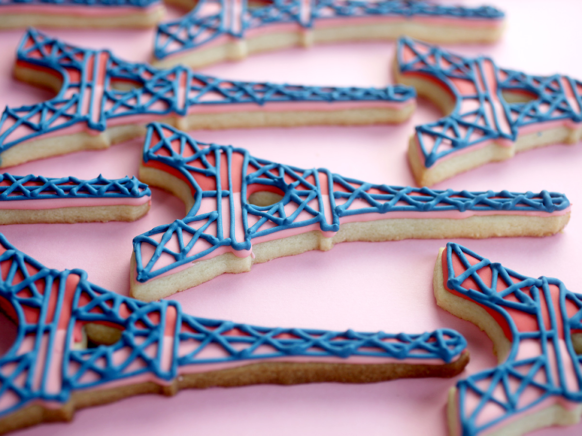 Eiffel Tower Sugar Cookies | Bakerella