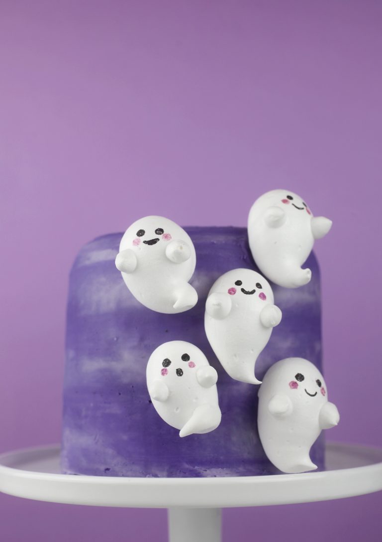 Boo-meringue Cake - Bakerella