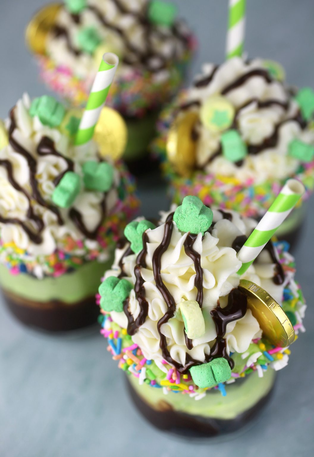 Mini Shamrock Shake Cakes - Bakerella