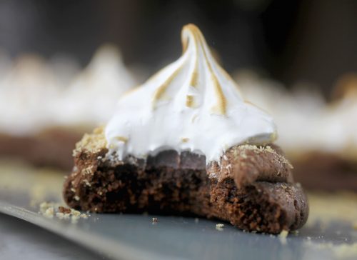 Bakerella – cake pops, cupcakes, cookies and more