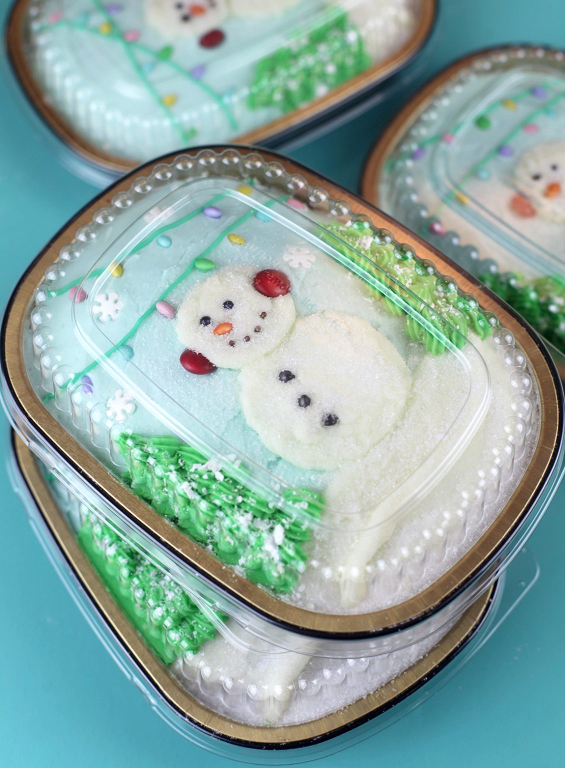 Snow Cute Snack Cakes - Bakerella
